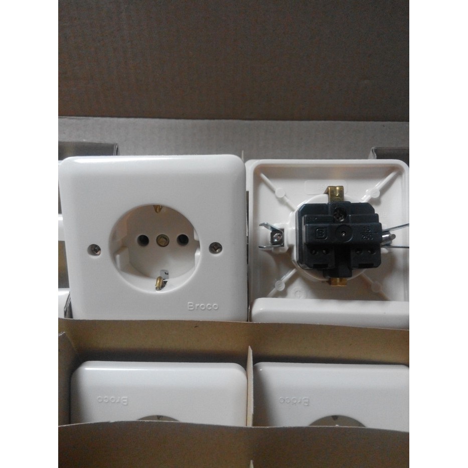 Jual Dijual BROCO Stopkontak IB/ socket outlet Murah | Shopee Indonesia