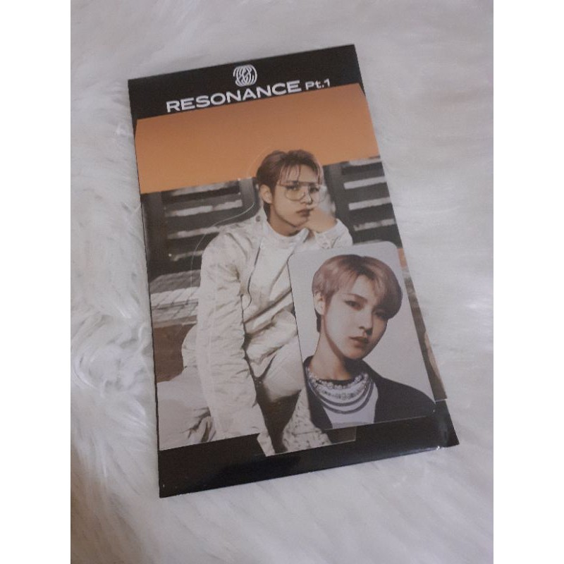 Jual Renjun PC Holo Standee Resonance Part 1 | Shopee Indonesia