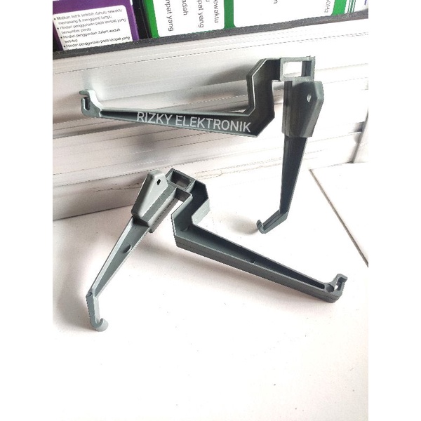 Jual Gantungan Talang Air Kotak PVC Bracket Penyangga Kualitas Bagus ...