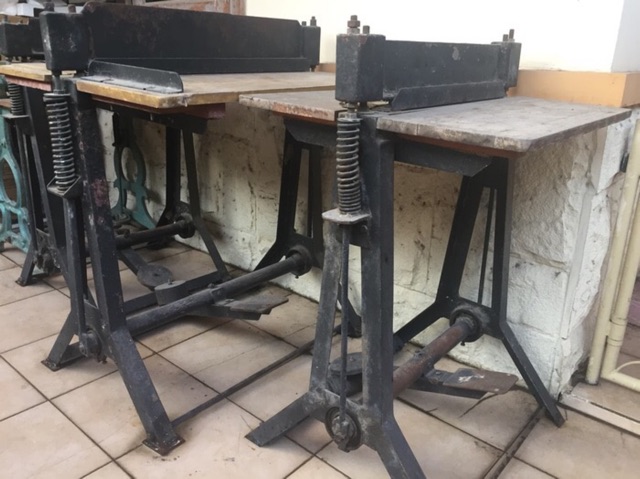 Jual Mesin Perforasi Kertas Second Alat Perforasi Jarum | Shopee Indonesia