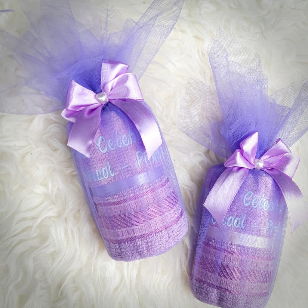 Jual JH Souvenir Baby Born - Souvenir Handuk Bordir Merah Putih dan ...