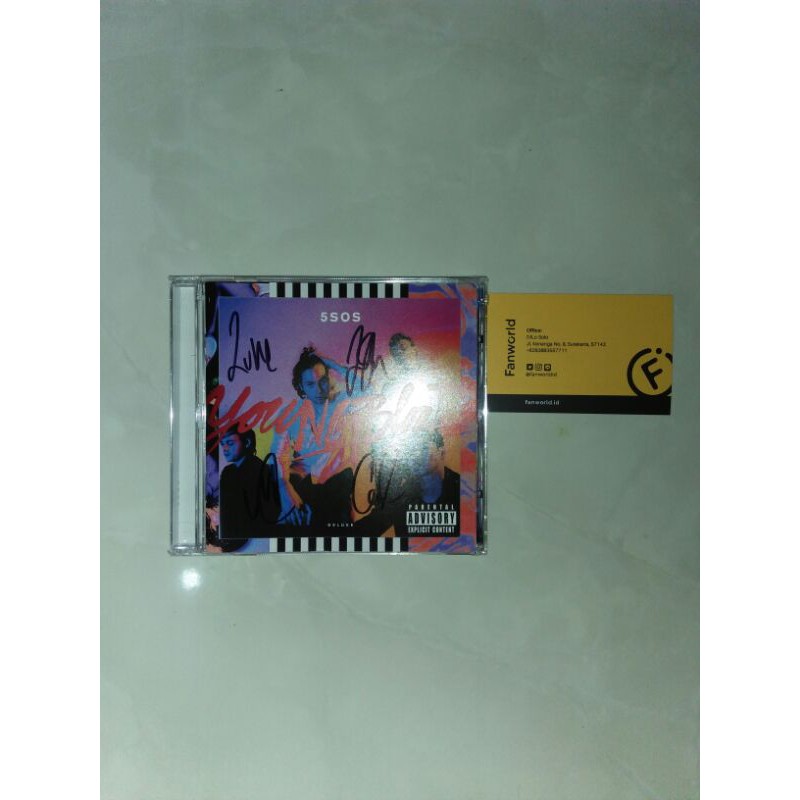 Jual [CD SIGNED] 5SOS - 5 Seconds Of Summer - Youngblood Deluxe (Edisi ...
