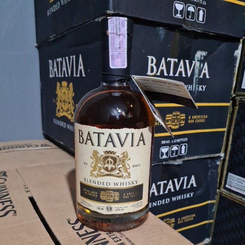 Jual Batavia Blended Whisky 700 ml | Shopee Indonesia