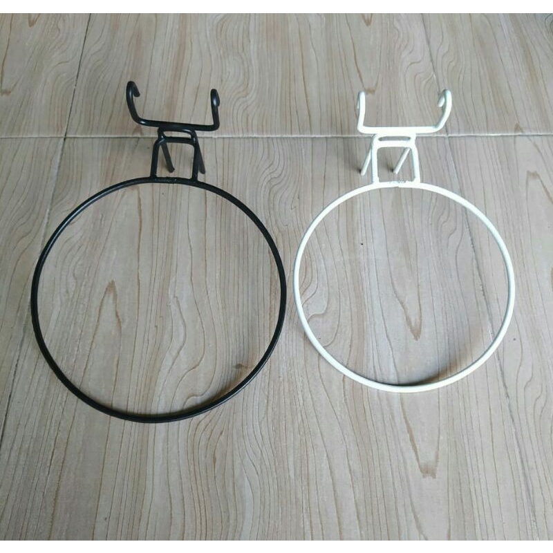 Jual Gantungan pot bunga ram besi diameter 18cm dan 20cm | Shopee Indonesia