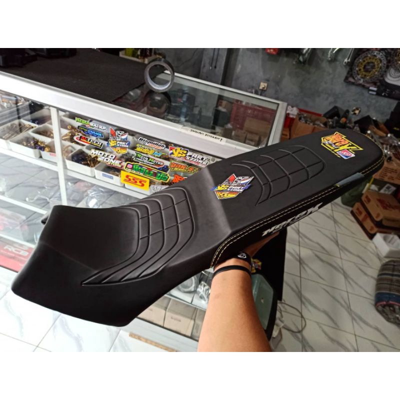 Jual Jok megapro primus atau tiger revo herex style emblem karet atau ...