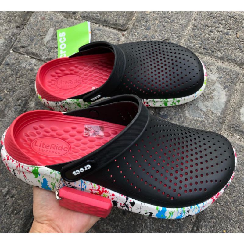 Jual Crocs literide Motif | Shopee Indonesia