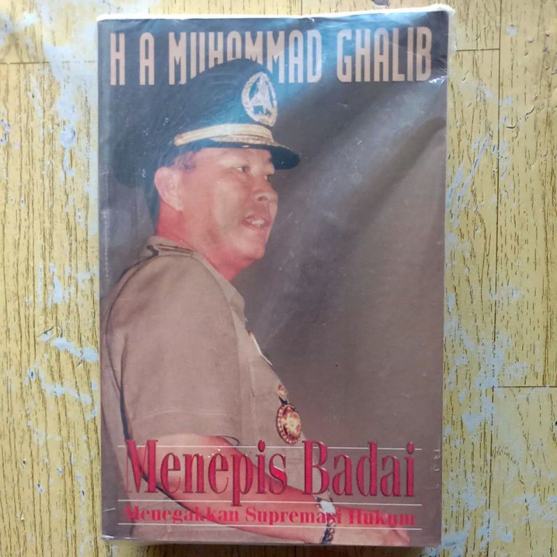 Jual Menepis Badai Menegakkan Supremasi Hukum ( Original ) - H A ...