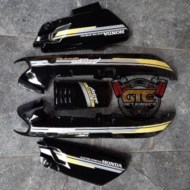 Jual Paket Cover Body Astrea Grand Bulus Tahun 1991-1992 Warna Silver ...
