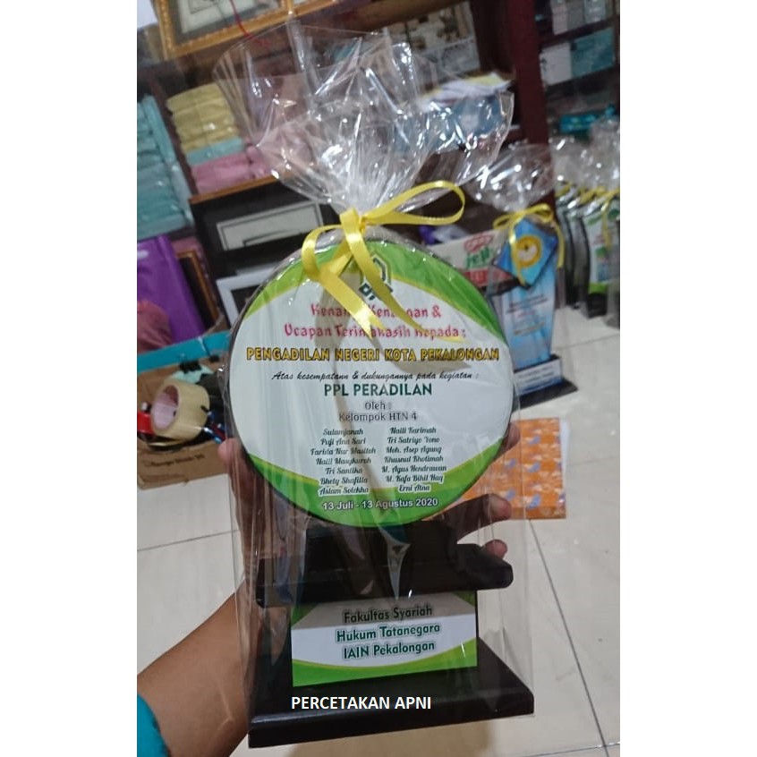 Jual Cenderamata Vandel Kayu untuk Kenang-kenangan Magang PPL KKN ...