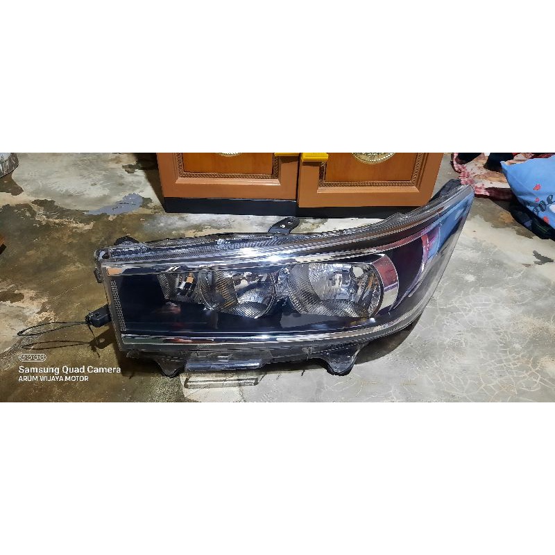 Jual headlamp / lampu depan innova reborn 2016 2017 2018 2019 2020 2021 ...