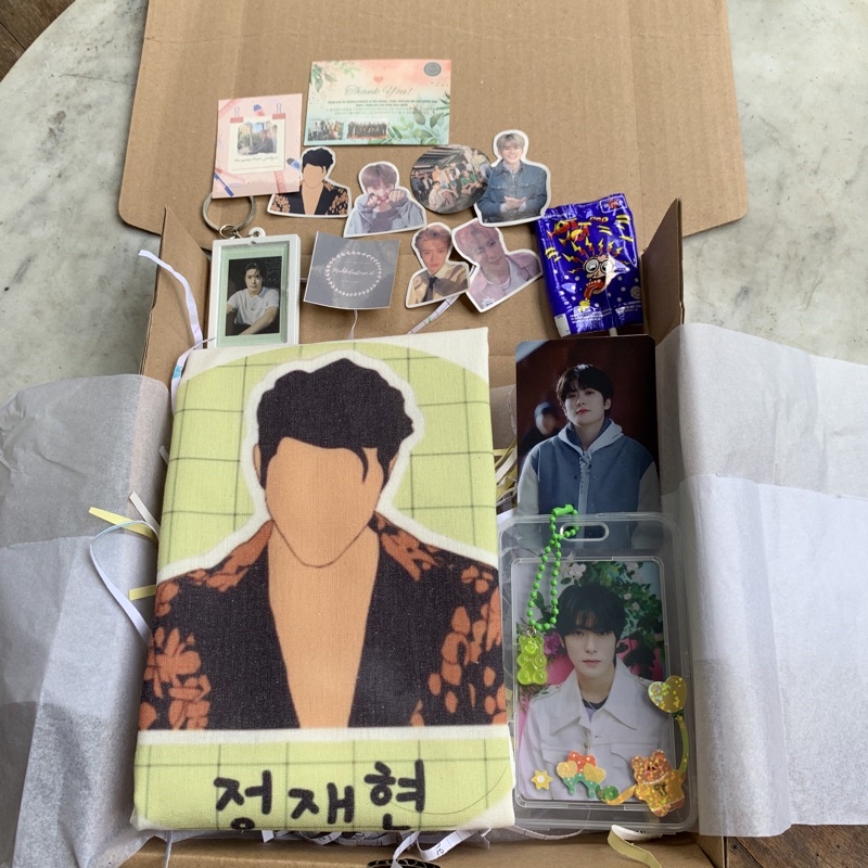 Jual GIFT BOX HAMPERS | HAMPERS BIRTHDAY LEBARAN WEDDING GRADUATION NCT ...