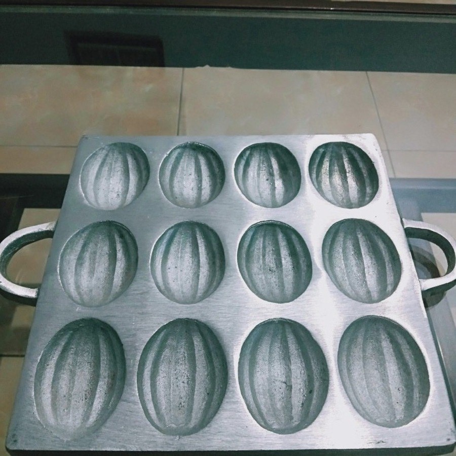 Jual Cetakan kue klemben plemben 12 lubang Kotak / cetakan bolu kering ...