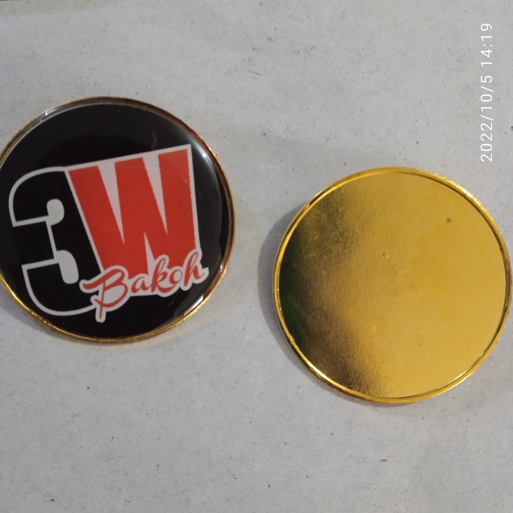 Jual Pin Kuningan Custom Pin Lingkaran 4cm, 3cm, dan 2cm Resin Peniti ...