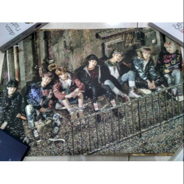 Jual Official poster BTS YNWA | Shopee Indonesia