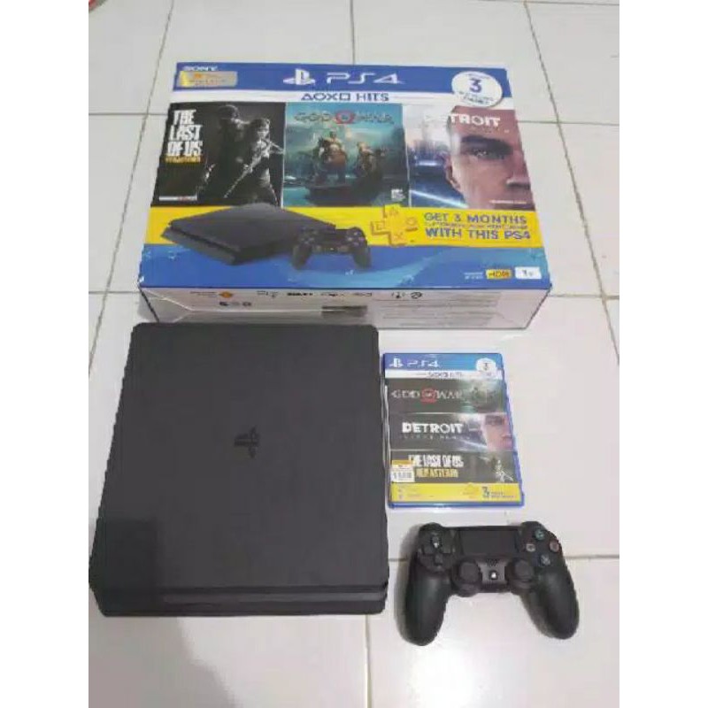 Jual Playstation 4 bundle black 1TB + free BD PES 2019 + BD battlefield Hardline | Shopee Indonesia