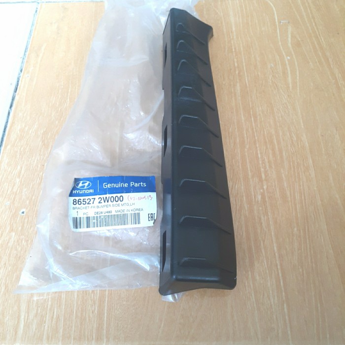 Jual brecket bumper depan kanan hyundai santafe 86528 2W000 | Shopee ...