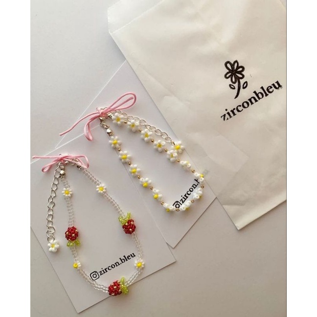 Jual Gelang Bracelets Bunga Daisy Korea by request | Shopee Indonesia