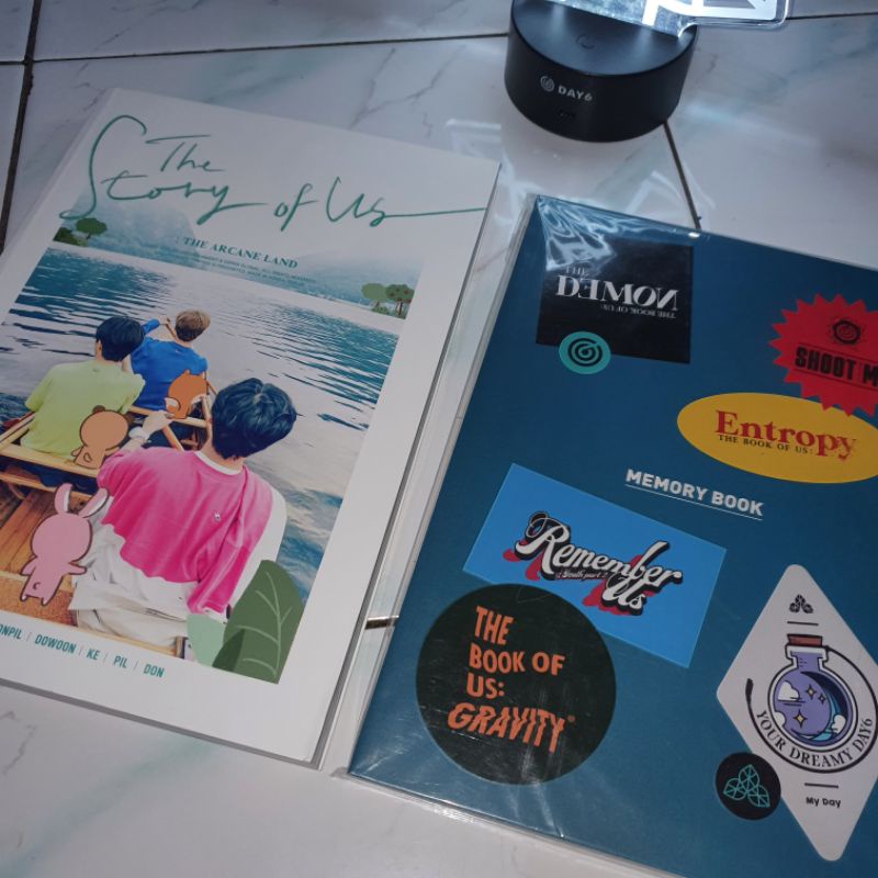 Jual DAY6 PHOTOBOOK (EOD STORYBOOK & MEMORY BOOK) OFFICIAL | Shopee ...
