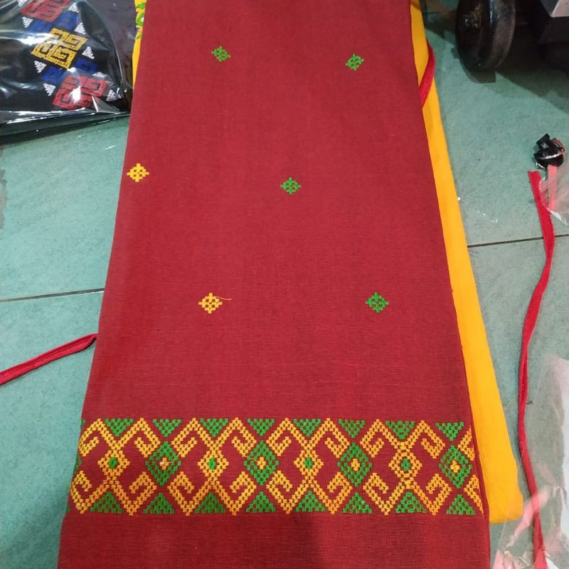 Jual Tenun Pabintik Kain Tenun Paruki Toraja / Tenun Paruki Toraja ...