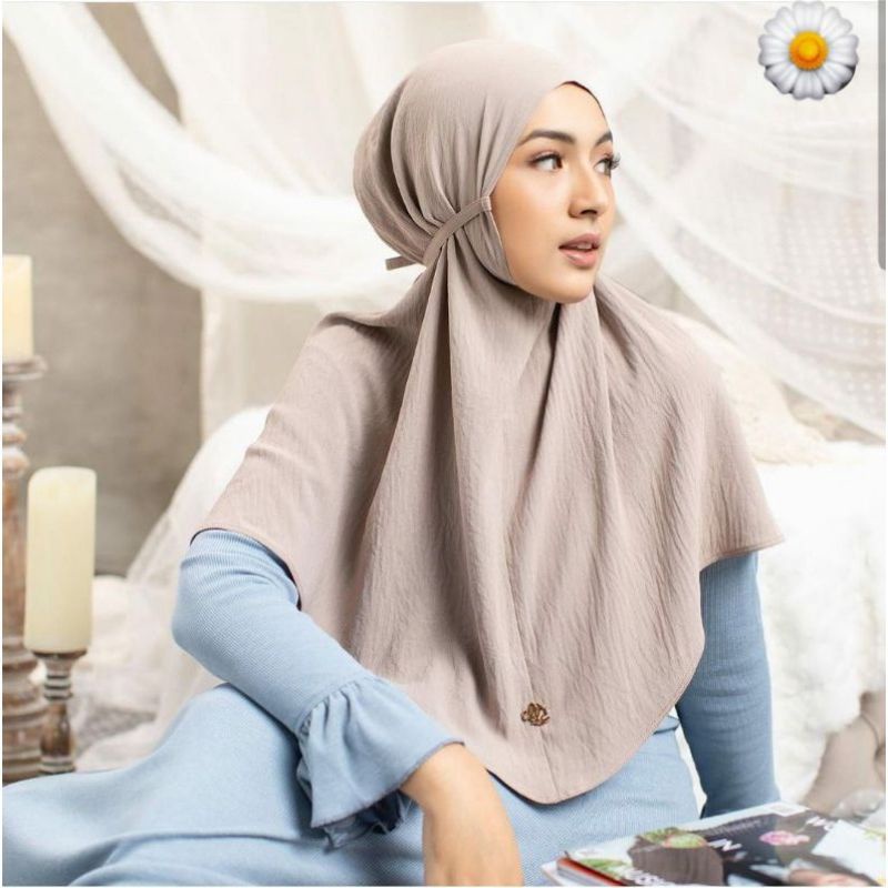 Jual Bergo Crinkle Airflow | Hijab Crinkle L | Shopee Indonesia