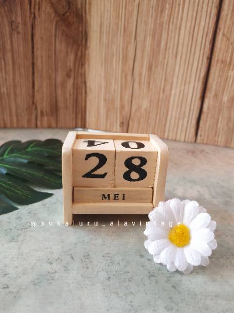 Jual Kalender Kayu Aesthetic/Kalender abadi 1 SET 1-31 JANUARI-DESEMBER ...