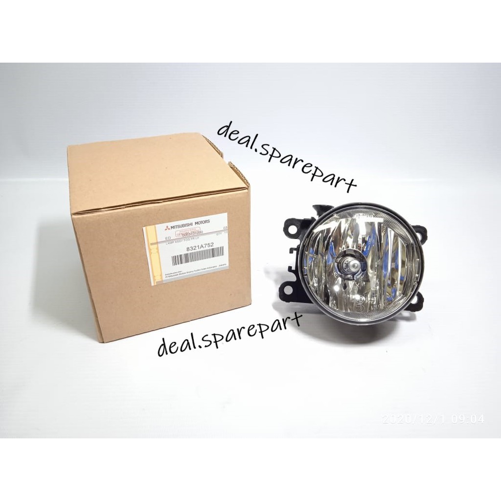 Jual Lampu Kabut Fog Lamp Assy Original Mitsubishi Xpander 8321A752 ...