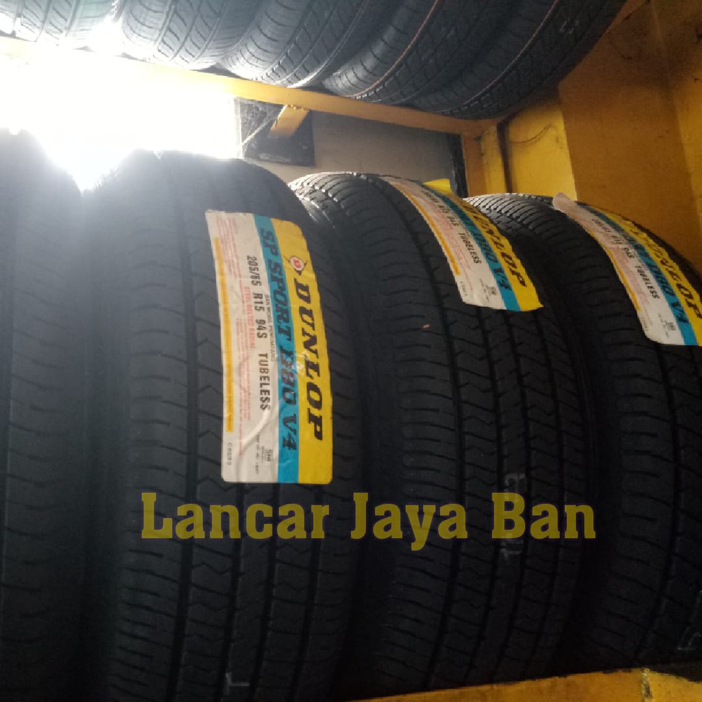 Jual Ban Dunlop Toyota Innova 205/65/15 SP Sport D80V4 | Shopee Indonesia