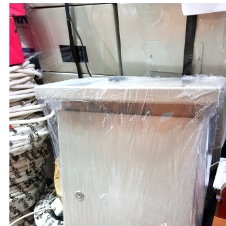 Jual BOX PANEL OUTDOOR 30X40 CM ada Topi 30X40 cm | Shopee Indonesia