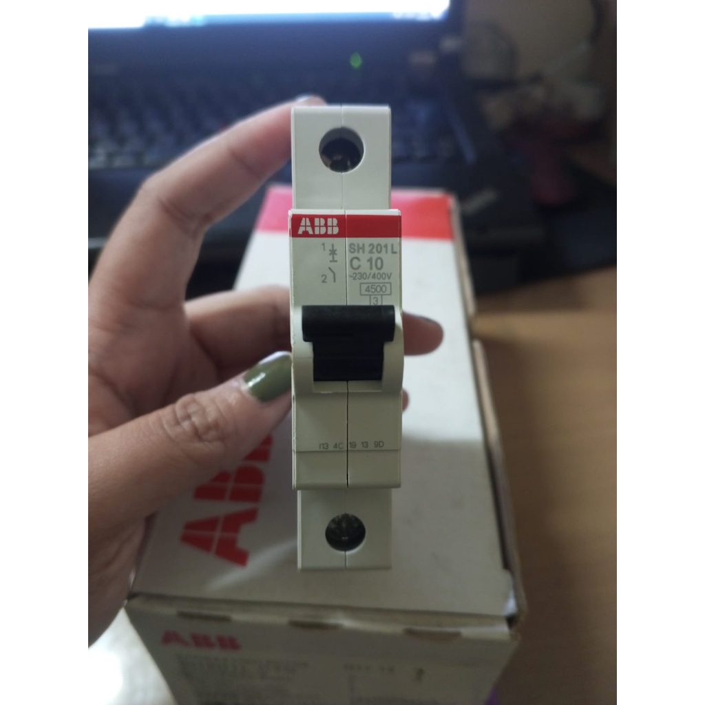 Jual MCB ABB 1P 10A 4.5kA SH201L-C10 2CDS241001R0104 | Shopee Indonesia