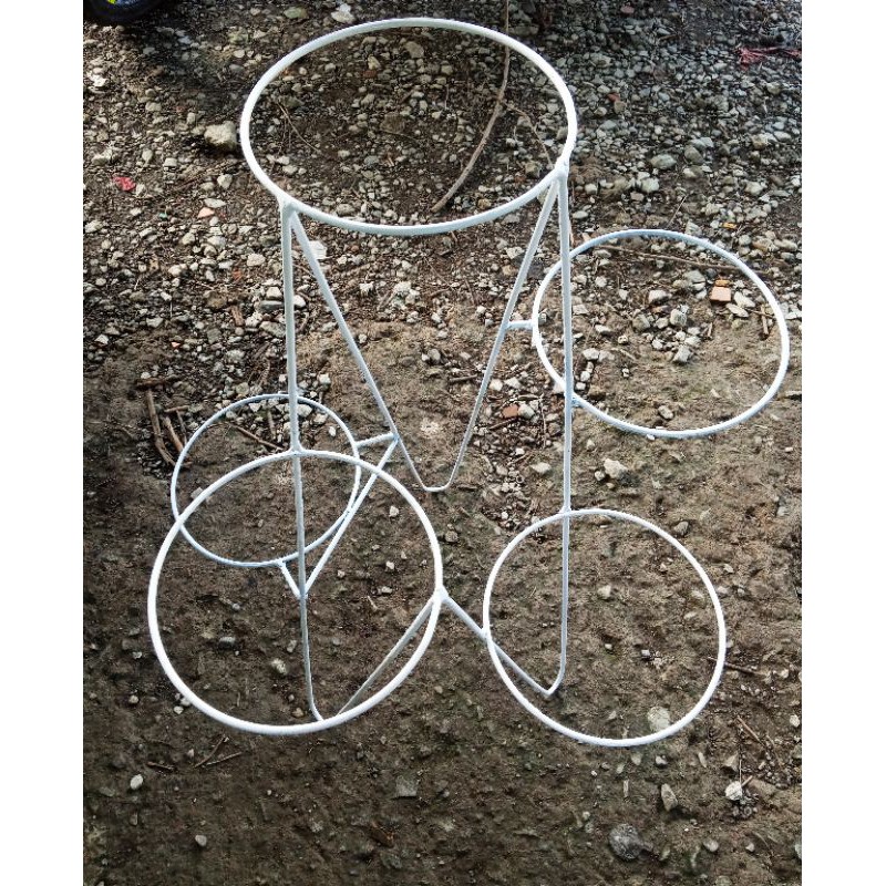 Jual standing pot tanaman uk pot 21 24 dan 27/ besi tebal 8mm dudukan ...