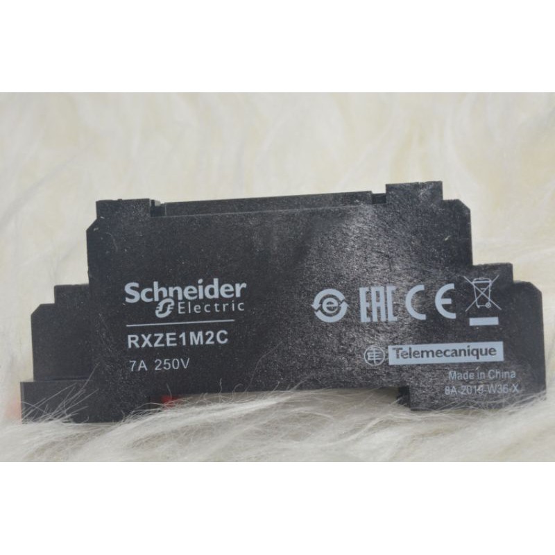 Jual SCHNEIDER SOCKET RELAY UNTUK RXM2 SERIES RXZE1M2C 8 Pin | Shopee Indonesia