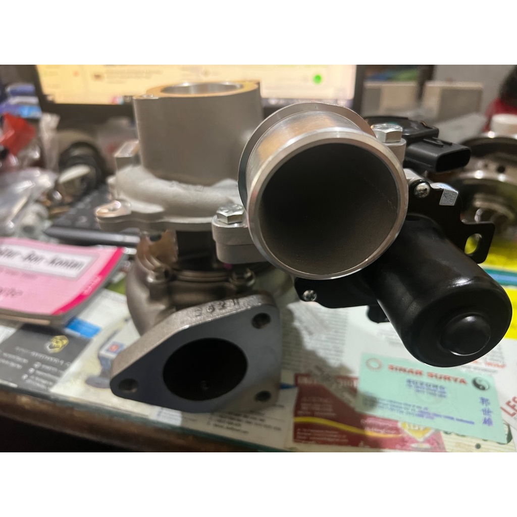 Jual turbocharger turbo fortuner vnt hilux 2500 cc sesuai foto Rp4.000. ...