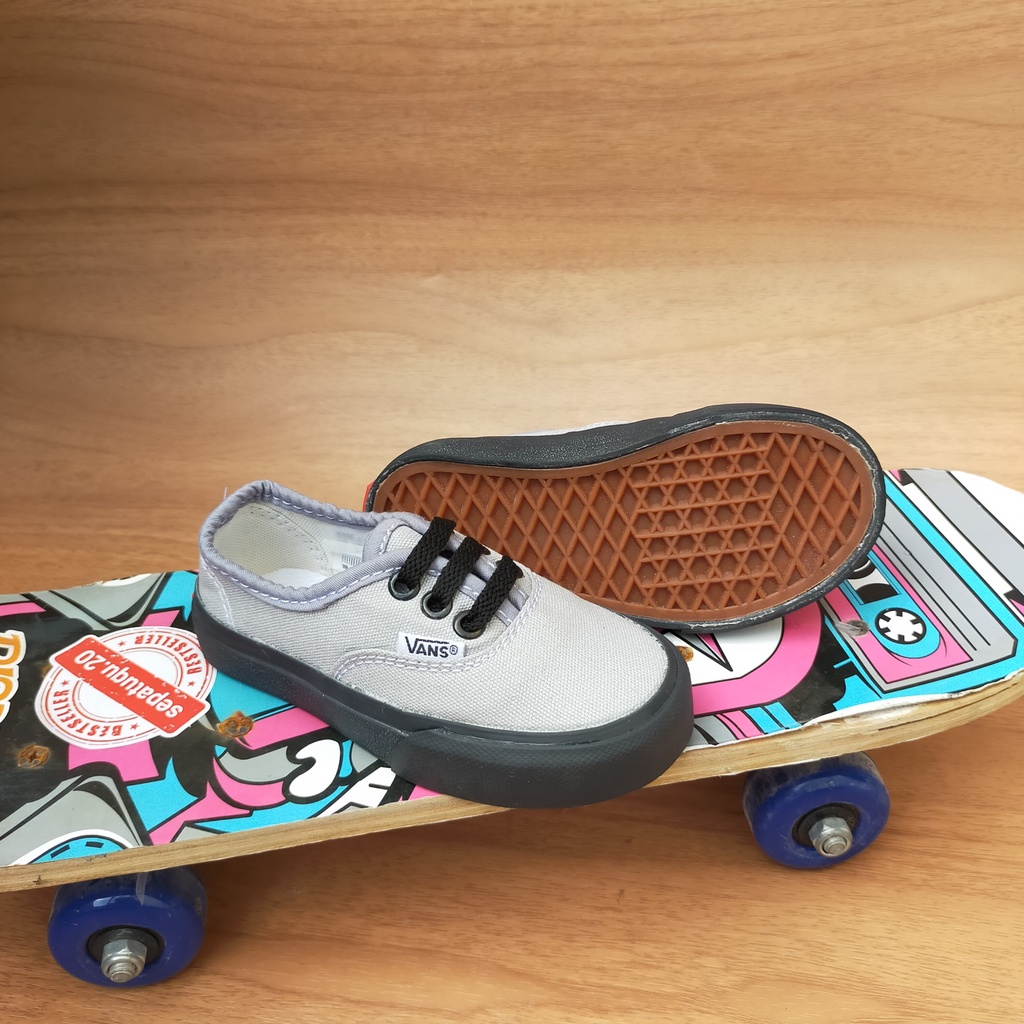 Jual Sepatu vans anak/sepatu anak vans model slip on dan prepet anak ...