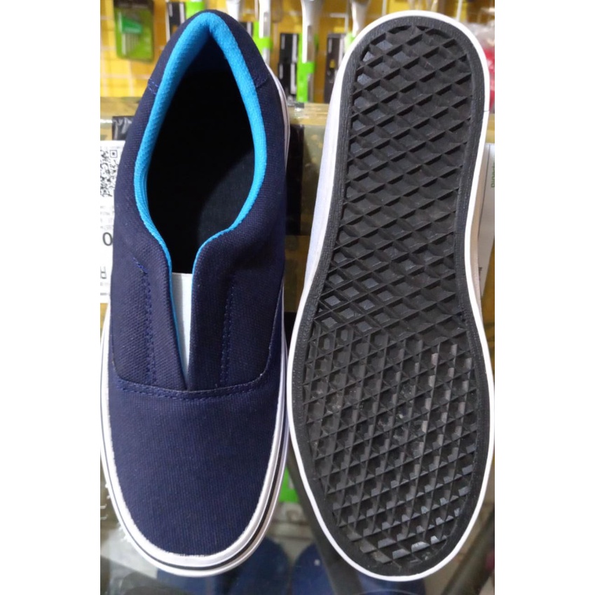 Jual Sepatu Kanvas / Sepatu Slip On Kanvas / Sepatu Lukis / Sepatu ...
