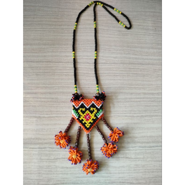 Jual kalung manik etnik dayak tameng ubur ubur gurita lonceng kalung ...
