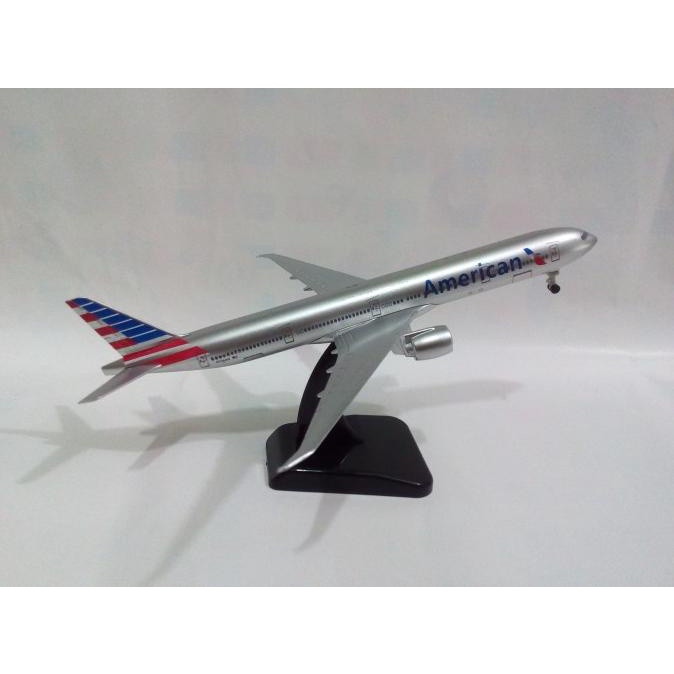 Jual Miniatur Pesawat Terbang Boeing 777-300Er American Diecast Pesawat Ori | Shopee Indonesia