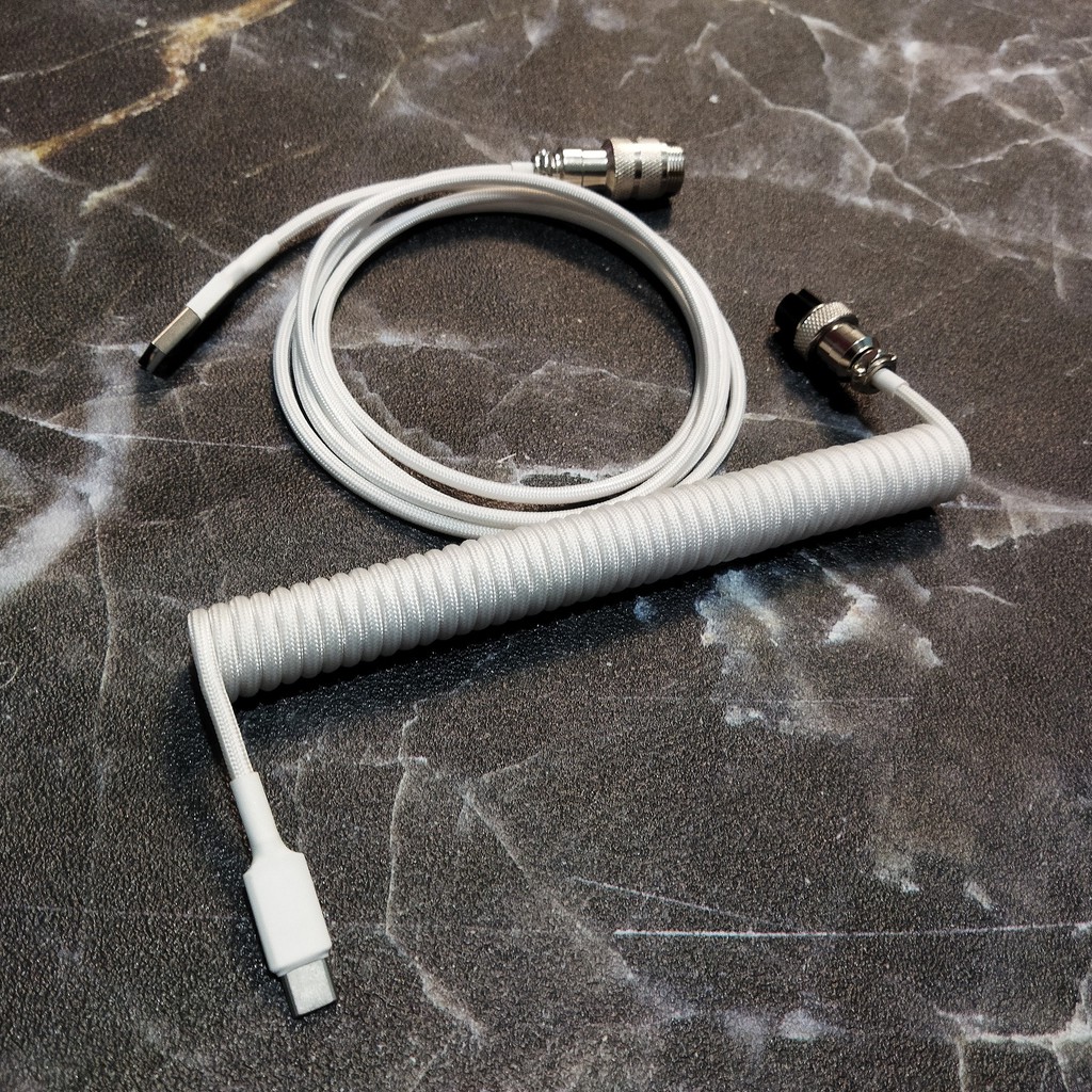 Jual Coiled Cable Mechanical Keyboard | Shopee Indonesia