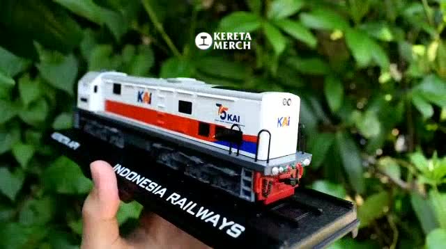Jual MINIATUR KERETA API INDONESIA MAINAN LOKOMOTIF ANAK DIECAST MAKET ...