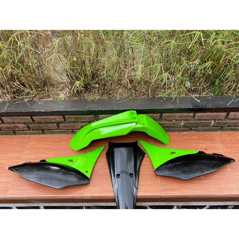 Jual Body Set Gordon Warna Hijau Hitam | Shopee Indonesia