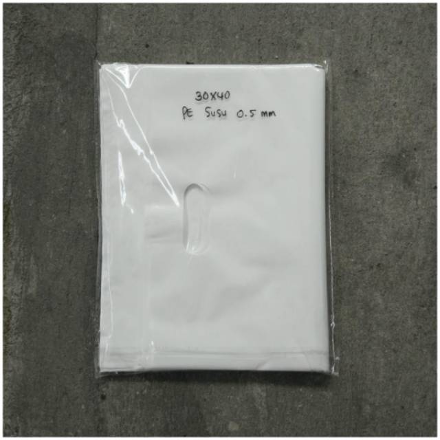 Jual Satu ball plastik 30x40 pe susu pon oval 0,5 mm | Shopee Indonesia