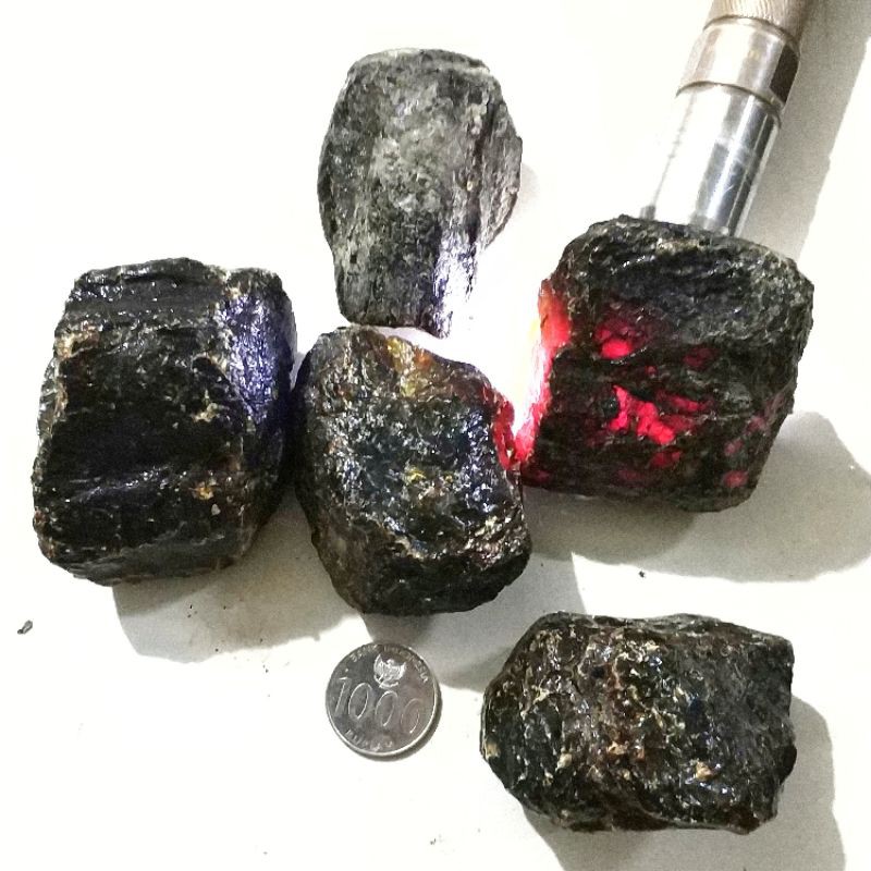 Jual Getah Batu Katilayu Natural Rough Amber Katilayu Minimal Order ...
