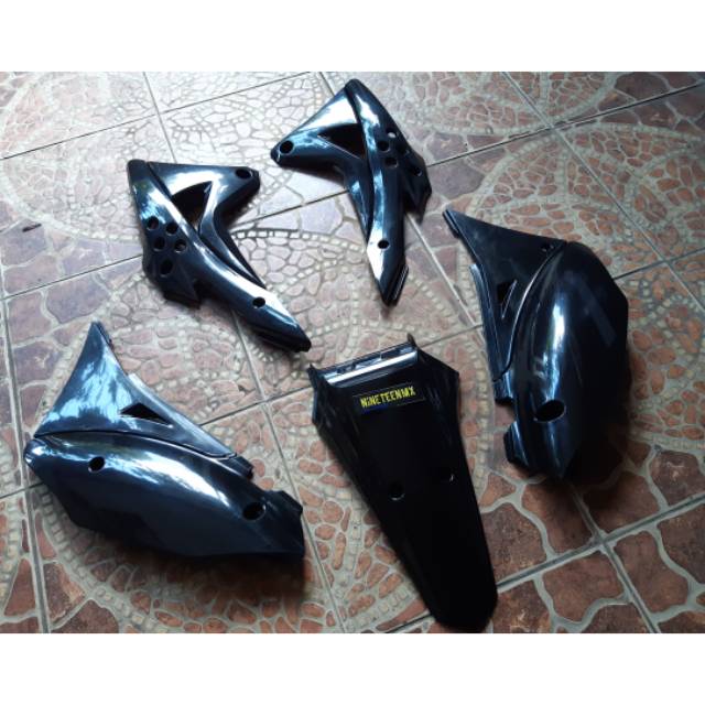 Jual BODY SET GORDON 3 BAGIAN COVER TANGKI SIDEPANEL SPAKBOR BELAKANG ...