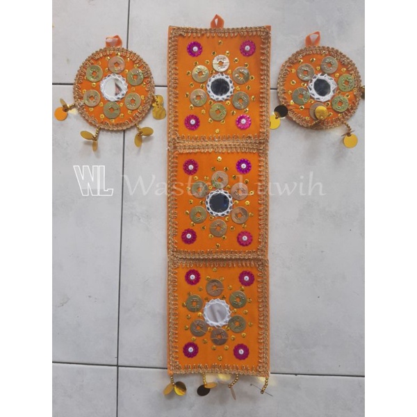 Jual set ceniga bludru, tumpang 3, warna kuning, putih, merah, poleng ... Jual set ceniga bludru, tumpang 3, warna kuning, putih, merah, poleng ...