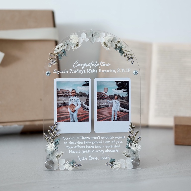 Jual Hadiah Ulang Tahun Hadiah WIsuda Hadiah Wedding Plakat | Akrilik ...