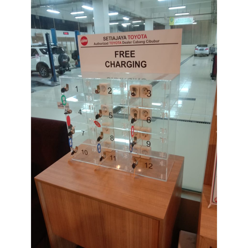 Jual Box Charger HP Acrylic - 12 Pintu | Shopee Indonesia