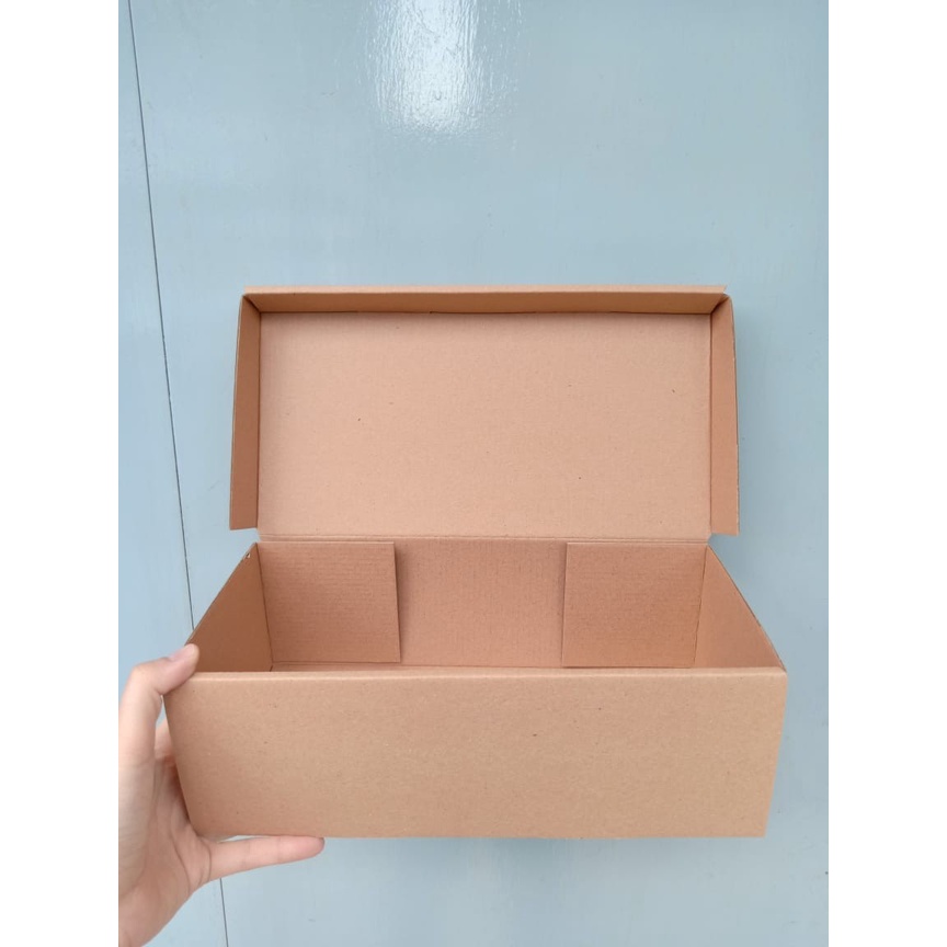 Jual Kardus Packing Box Sepatu Karton Polos | Shopee Indonesia