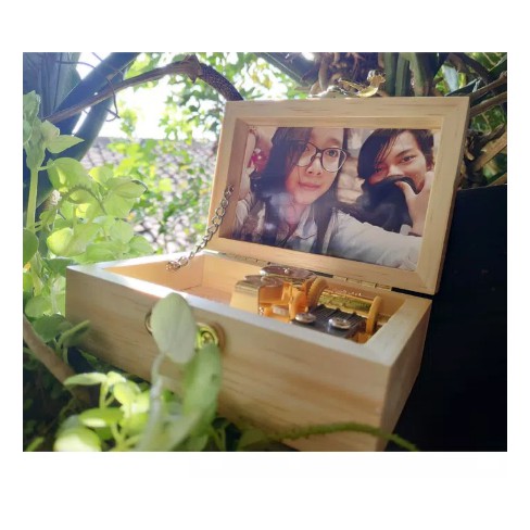 Jual Music Box / Kotak Musik Kayu & Acriliyc OTOMATIS Bisa CUSTOM FOTO ...