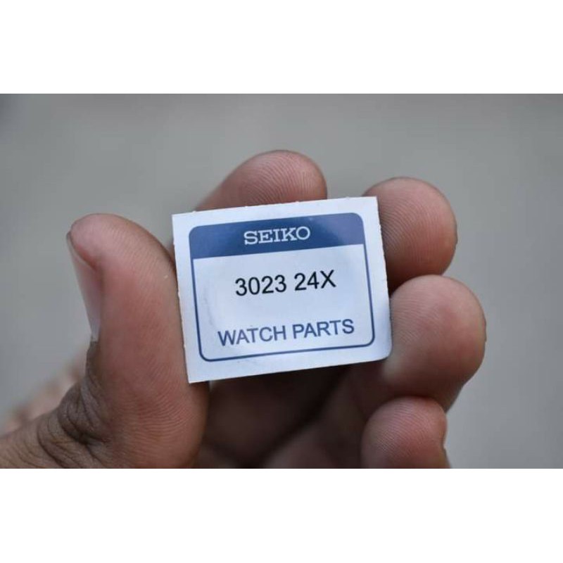 Jual Seiko Original Capacitor Battery 3032 24X for Seiko kinetic Watch ...