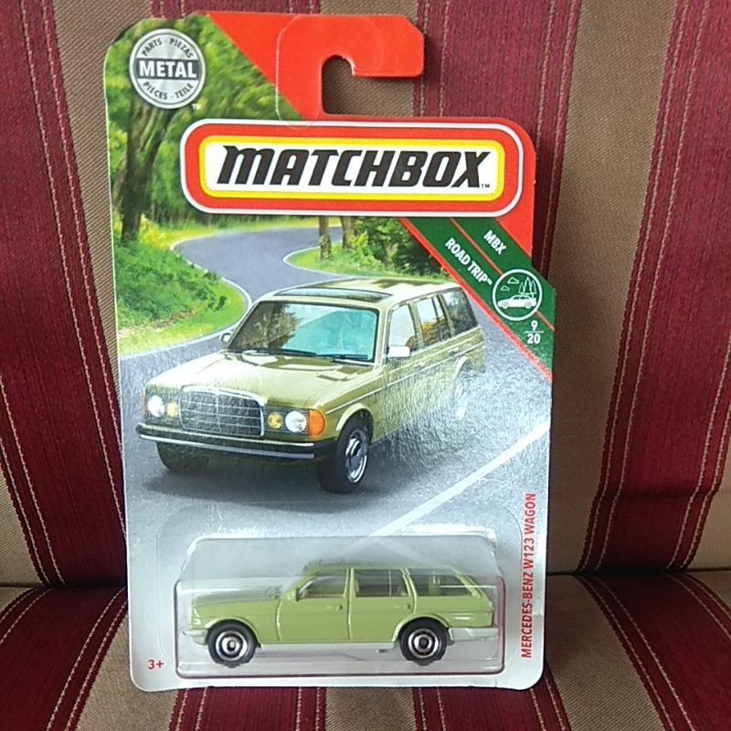 Jual Matchbox Mercedes Benz 123 wagon hijau | Shopee Indonesia