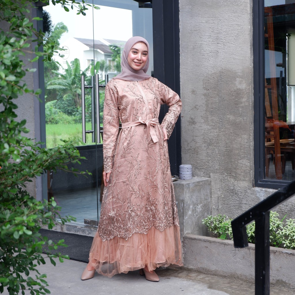 Jual Caramel - Dress Brukat Gamis Tile Siva gaun pesta muslim Kondangan modern | Shopee Indonesia